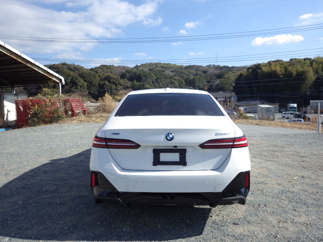 BMW 5 Series 2025, WHITE, 2000cc - Karmen Ltd